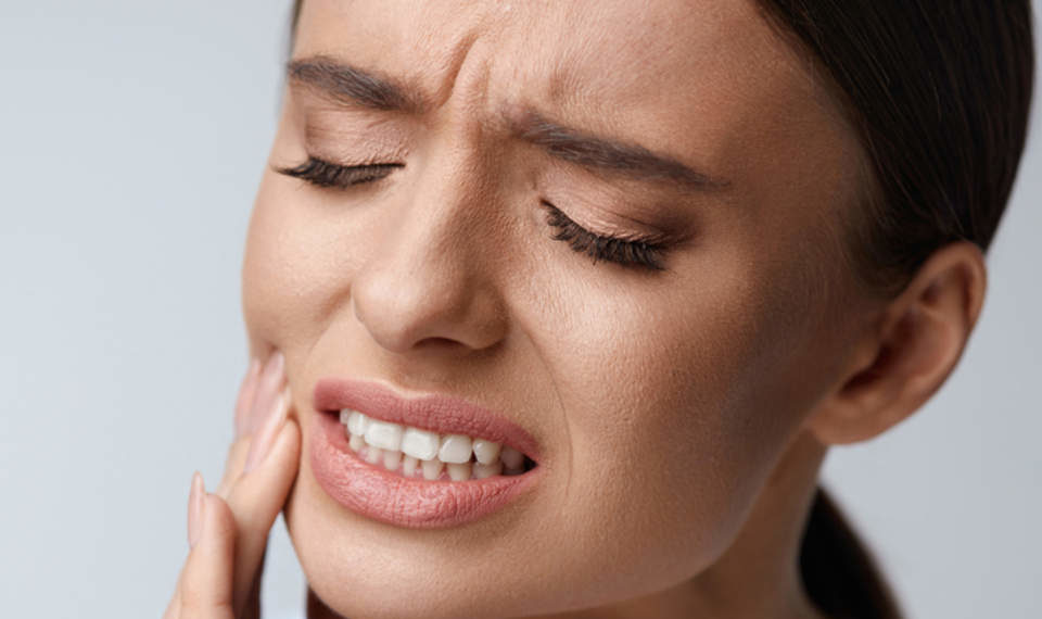 Top 6 Reasons Why Teeth Are Extra Sensitive to Hot and Cold - Smile ...